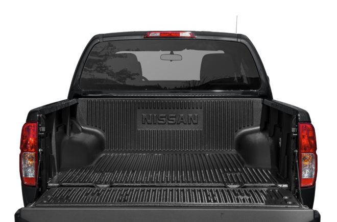 2021 Nissan Frontier Pictures