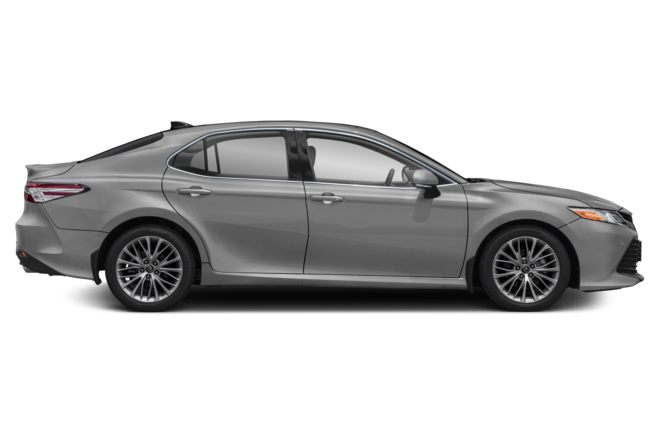 2019 Toyota Camry Pictures