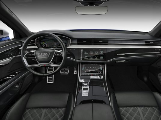 2020 Audi S8 Pictures