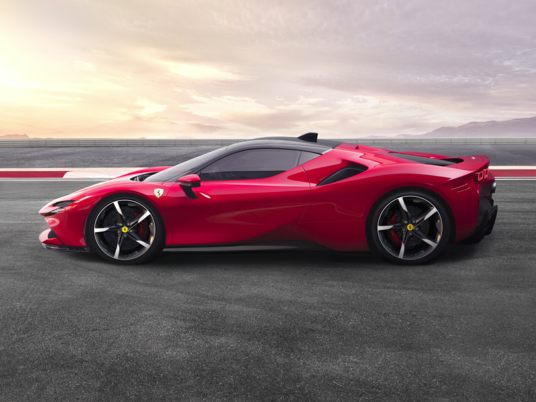 2022 Ferrari SF90 Exterior Pictures