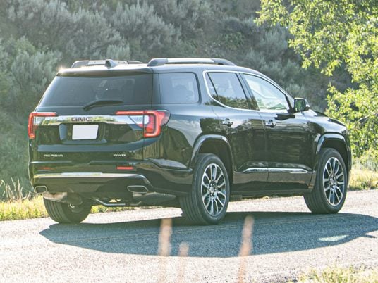 2022 GMC Acadia Pictures