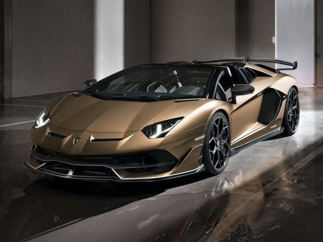 2020 Lamborghini Aventador SVJ Pictures