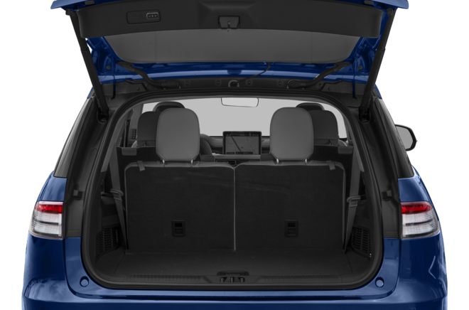 2020 Lincoln Aviator Pictures