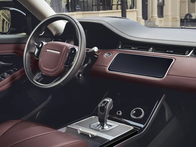 2021 Land Rover Range Rover Evoque Pictures