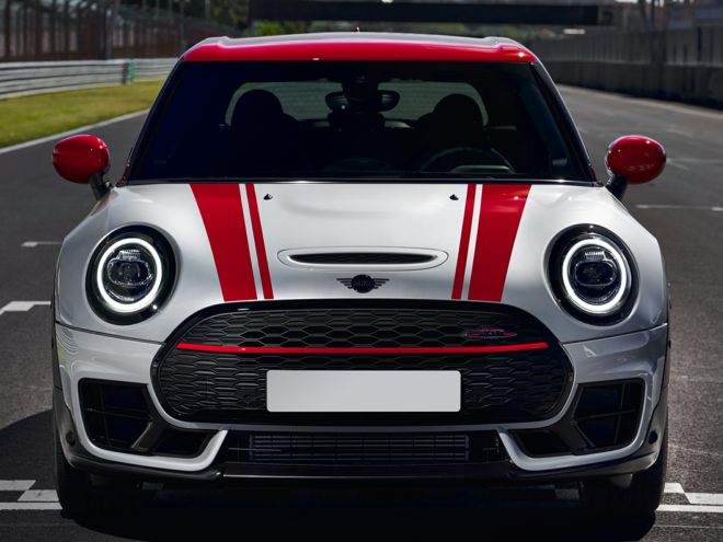 2022 MINI Clubman Pictures