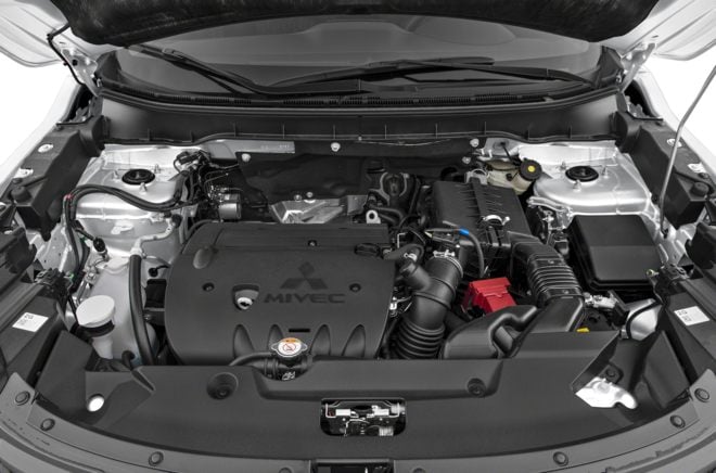 2022 Mitsubishi Outlander Sport Pictures