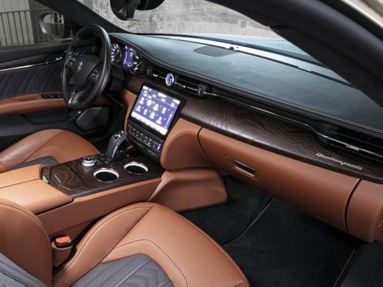 2021 Maserati Quattroporte Pictures