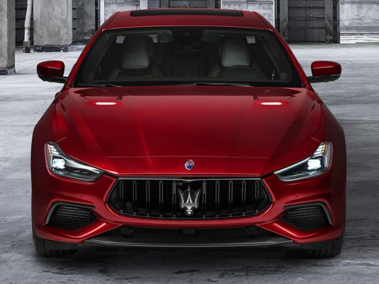 2021 Maserati Ghibli Pictures