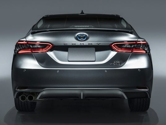 2021 Toyota Camry Hybrid Pictures