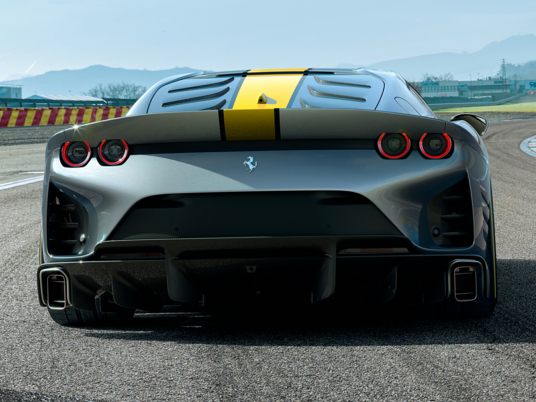 2023 Ferrari 812 Pictures