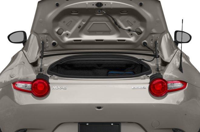 2023 Mazda MX-5 Miata Pictures