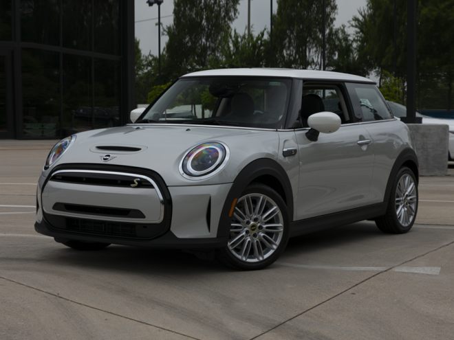 2023 MINI Hardtop Pictures