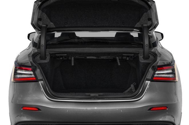 2023 Nissan Maxima Pictures