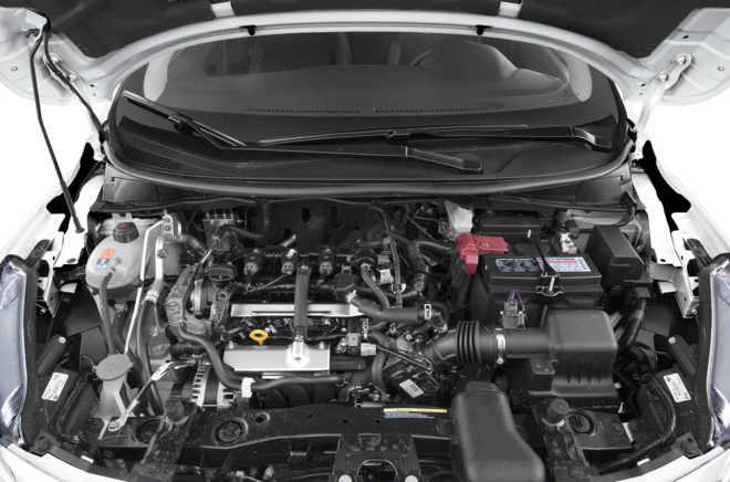 2025 Nissan Versa Pictures