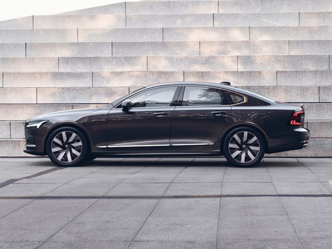2023 Volvo S90 Pictures