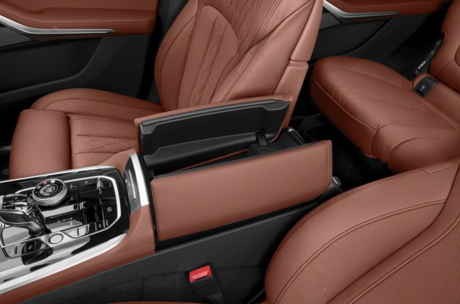 2025 BMW X7 Pictures