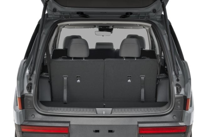 2025 Hyundai Santa Fe Pictures