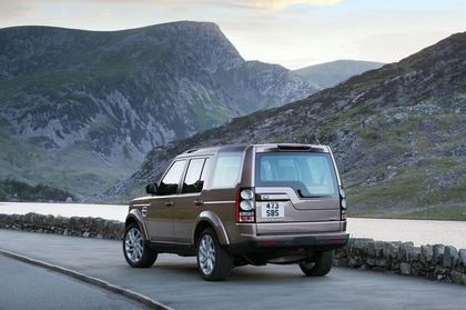 2016 Land Rover LR4: Reviews, Prices, Ratings and Specs