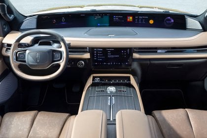 2026 Lincoln Navigator: Reviews, Prices, Ratings and Specs