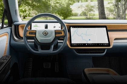 2025 Rivian R1S: Reviews, Prices, Ratings and Specs