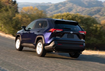 2019 Toyota RAV4 Hybrid: Reviews, Prices, Ratings and Specs
