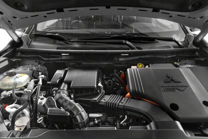 2024 Mitsubishi Outlander: Reviews, Prices, Ratings and Specs