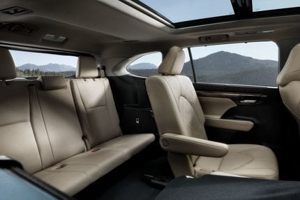 2024 Toyota Highlander Hybrid: Specs, Prices, Ratings, and Reviews