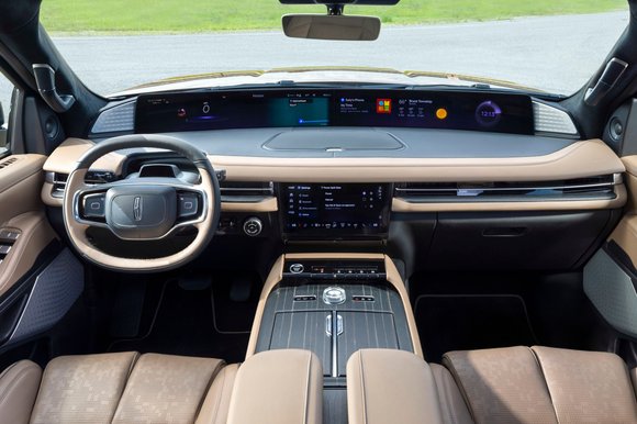 2025 Lincoln Navigator Eligible For Plan Pricing - CarsDirect