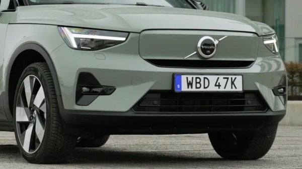 2027 Volvo EX40 Preview: Redesign Info & Release Date