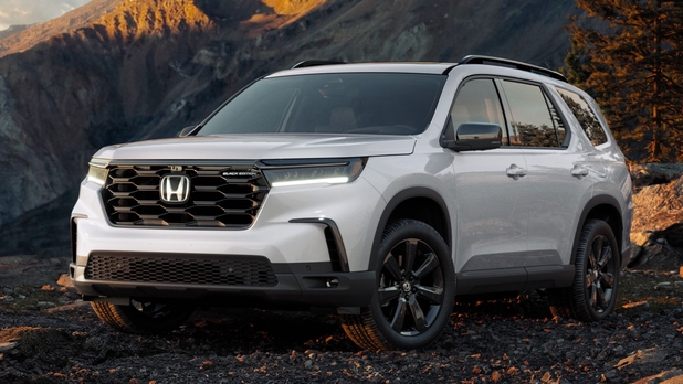 Honda Pilot vs. Ridgeline - CarsDirect