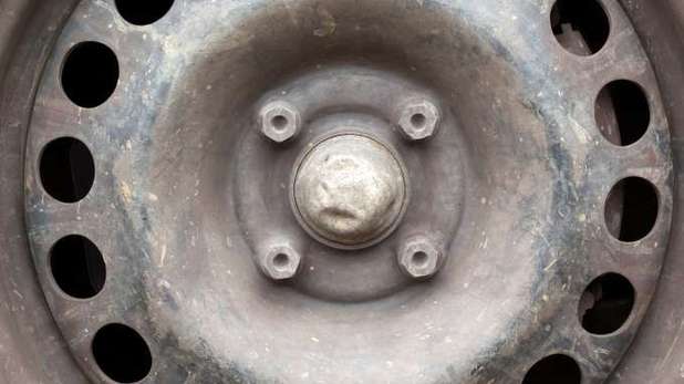 How to Get Rid of Rust on Tire Rims - CarsDirect