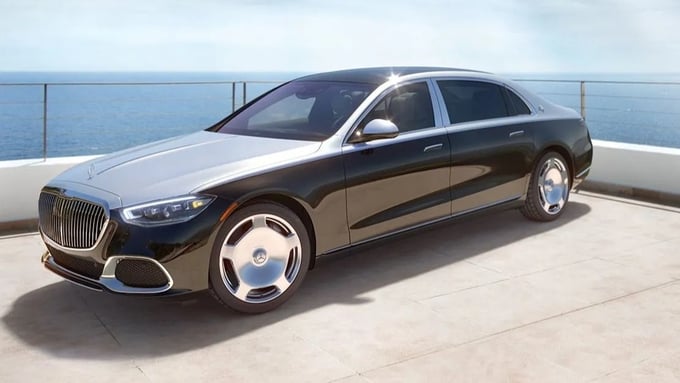 Mercedes-Maybach Models Add $20,000 Loyalty Discount - CarsDirect