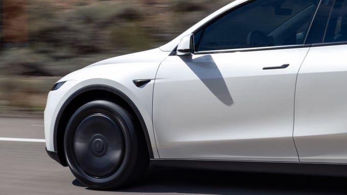 2026 Tesla Model Y All-Wheel Drive Rate Cut To 0% APR - CarsDirect