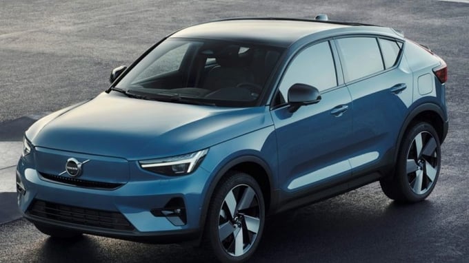 Volvo Slashes EV Lease Prices After Tax Credit Change - CarsDirect